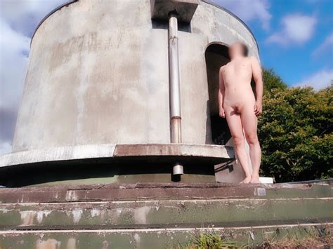 裸で歩く遊歩道