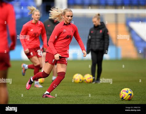 Sofie lundgaard hi-res stock photography and images - Alamy