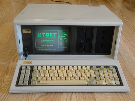 Compaq Portable Plus 1983 Backup Tan Ru Nomad