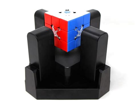 Gan Cube Robot At Janna Altieri Blog