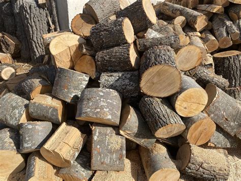 Продавам дърва за огрев Дърва за огрев пелети дървени въглища Благоевград Продавам д