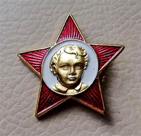 С октябрятским значком...: amarok_man — LiveJournal