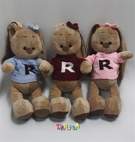 Мяка іграшка Зайчик велюровий в светрі ціна 280 грн Зайчики від українського виробника Даринка