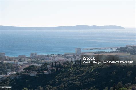 보르메스 레 미모사의 라 파비에르는 유럽 프로방스알프코트다쥐르 지역의 바르 부서에 위치한 프랑스 코뮌입니다 0명에 대한 스톡 사진 및 기타 이미지 Istock