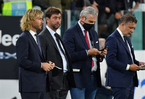 Escándalo En La Serie A Le Quitaron 15 Puntos A Juventus Por Alterar