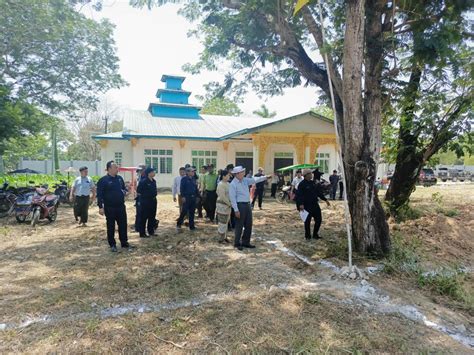 ဒဂုံမြို့သစ် တောင်ပိုင်း မြို့နယ် ယဉ်ကျေးမှုတက္ကသိုလ်တွင် စုပေါင်းသန့်ရှင်းရေးဆောင်ရွက်နေမှုအား