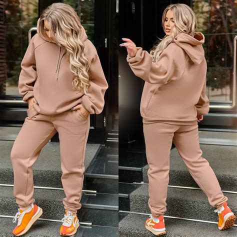 Купити Теплий костюм із начосом Sale за низькою ціною в Одесі від компанії Allyouneed жіночий