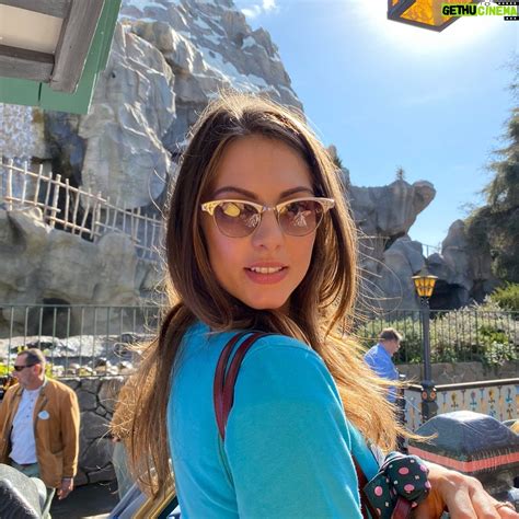 Julia Voth Gethu Cinema