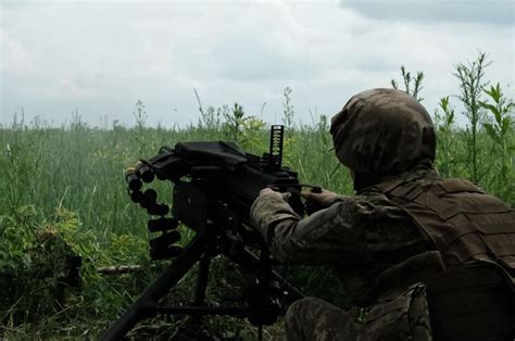 Оборонці знищили 6 танків 3 ББМ та 7 артсистем ворога за минулу добу