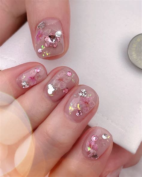 너 참 예쁘다💕 종로 프리미엄 토탈뷰티샵 광화문네일 서촌네일 광화문왁싱 꽃비 🌸💓 ⠀⠀⠀⠀⠀⠀⠀⠀⠀⠀⠀⠀⠀⠀ ┈༝༚༝༚♡ﾞ 너 참 예쁘다 𝒫𝓇𝑒𝓂𝒾𝓊𝓂