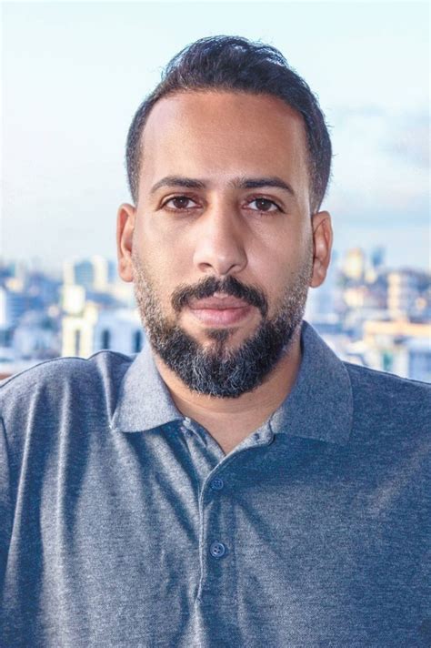 نقد انطباعي 31 أكثرنا لا يحب رؤية عبد العزيز الوصلي Facebook