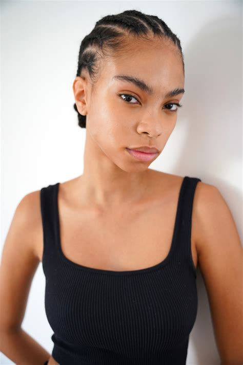 Established Models Isadora