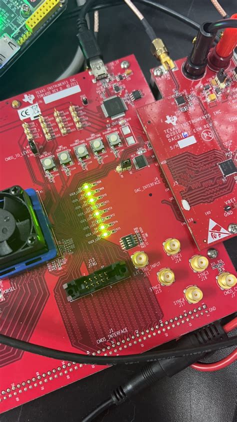 TSW EVM Clock Lights Are Not On After TSW EVM Is Connected To DAC EVM Neither LED