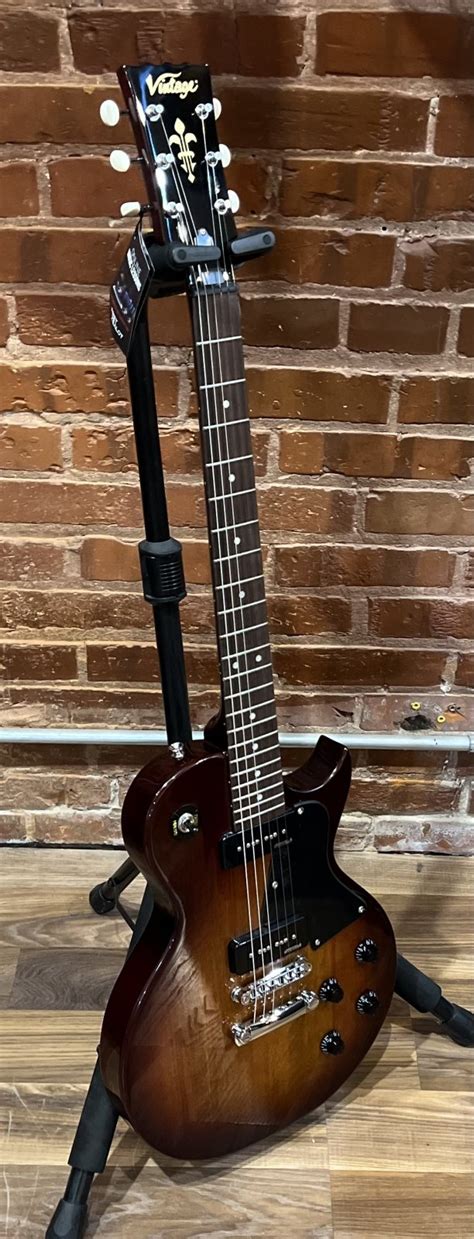 Vintage V132 Single Cut Solid Body Electric With Gigbag