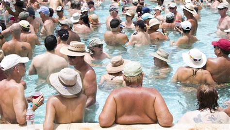 Attempt To Break Skinny Dip Record At Shangri La Ranch In Arizona