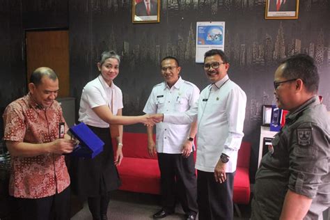 BRIN Kunjungi Pasbar Tinjau Proses Pembuatan Gula Merah Dari Batang Sawit MataRajawali