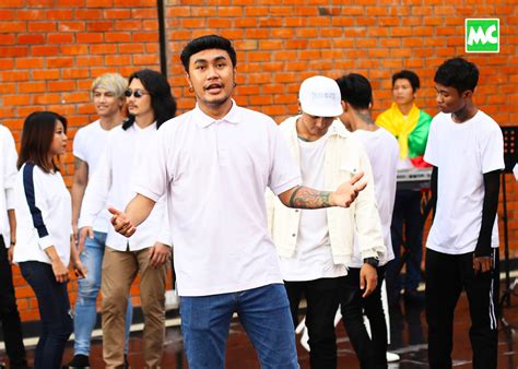 ငါတို့ အားလုံး ရဲ့ မြေ စည်းလုံးသင့်ပြီ မြန်မာပြည် သီချင်း Music Video ရိုက်ကူးရေး