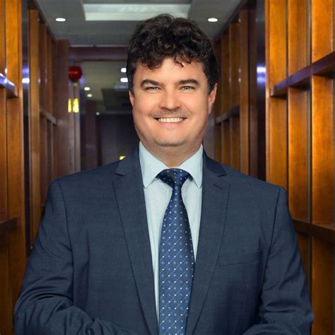 Leadership Financeexcellence Cfo Valorinternationalholding