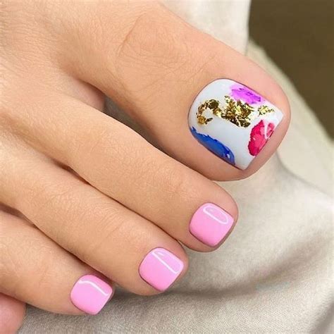 معرفی جدیدترین مدل‌های ناخن پا صورتی برای تمامی فصول بدرخشید ماگرتا