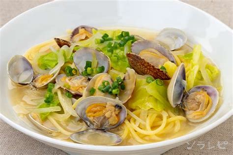 コクと旨味たっぷりあさりとキャベツの味噌バタースープパスタのレシピ｜健康レシピと献立のソラレピ