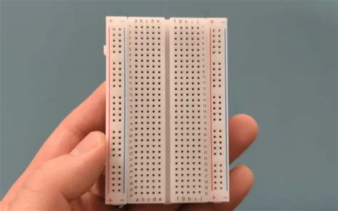 How To Use A Breadboard