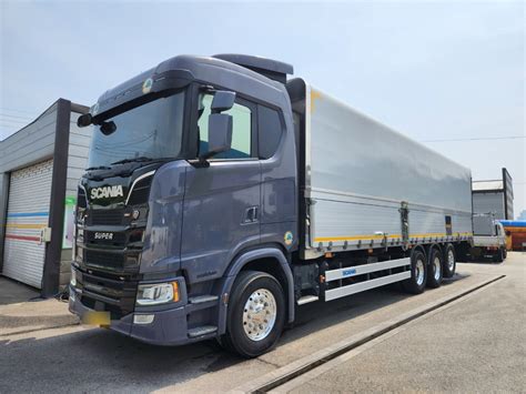 화물차전문매매 임용운부장 직거래 팝니다삽니다 임용운부장 Tel 010 2101 2588 차 종 스카니아 S 22 5톤 후축 대형화물차전문 평택항매매