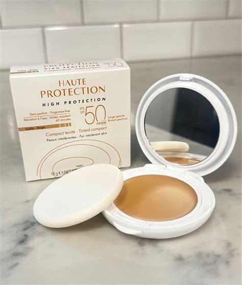 Avéne compact SPF 50 | Avene, Spf 50, Spf