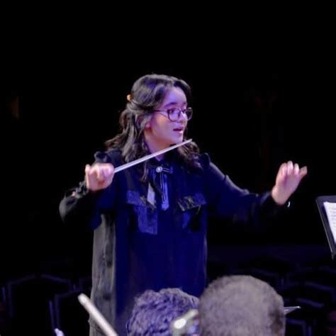 Myriam Oueslati Myriam Oueslati • Threads Say More