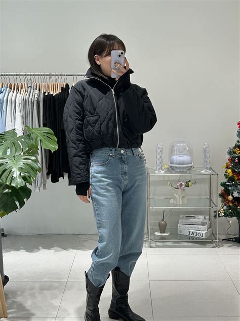 이유엔 여성 겨울아우터 경량 크롭 숏패딩 퀄팅점퍼 누빔 깔깔이 4온스 스트링