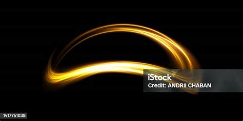 황금색의 움직임과 속도의 추상적 인 조명 라인 가벼운 일상의 빛나는 효과 반원형 파동 가벼운 트레일 곡선 소용돌이 자동차 헤드 라이트 백열 광섬유 Png 토성에 대한 스톡
