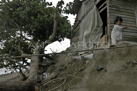 Gempa Susulan Antara Foto