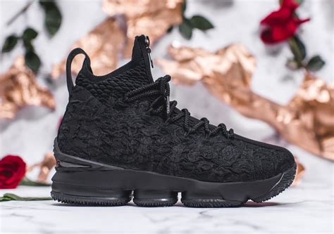Lebron 15 Kings Crown Store
