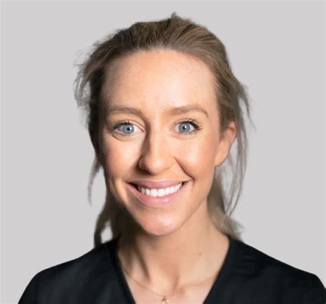 Chloe Quinlivan Ten Dental Facial