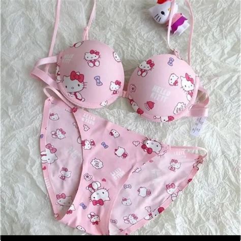 Hello Kitty Bra Set Gem