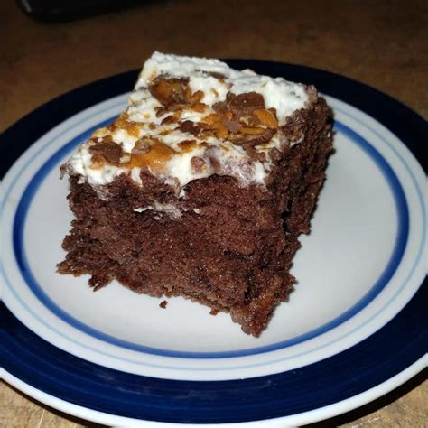 Better Than Sex Cake With Butterfinger Bits On Top 😇🎂 It Was My Birthday A Week Ago Rcakeday