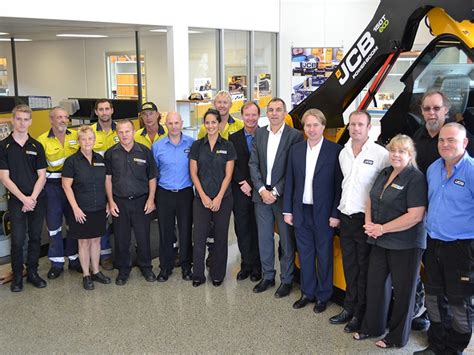 JCB UK Director Meets Australian Customers