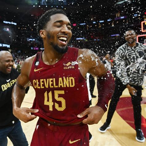 The Forces That Shaped Donovan Mitchells 71 Point Night Wsj