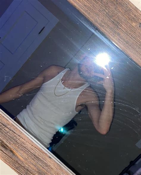 Adun Adun Moss • Instagram Photos And Videos