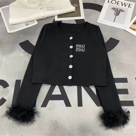 Свитер Miu Miu купить с доставкой по выгодным ценам в интернет магазине Ozon 1311021721