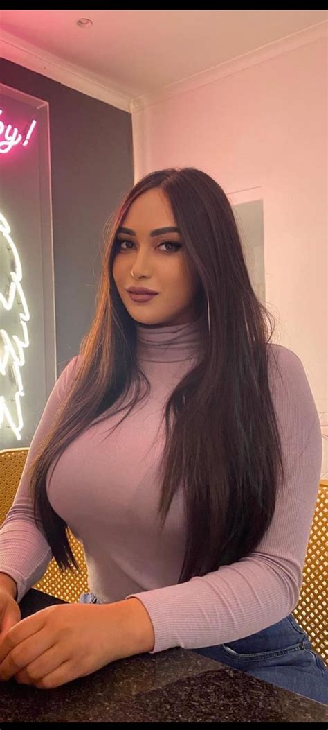 So Much R2busty2hide