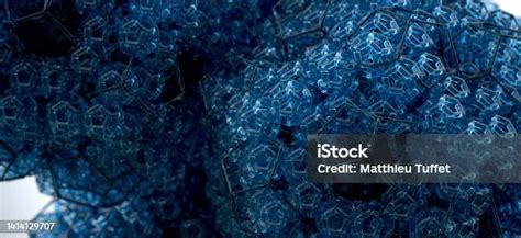 무한 배경에 고립 된 3d 컴퓨터 생성 프랙탈 추상 기하학적 투명 물체 세부 사항 0명에 대한 스톡 사진 및 기타 이미지 0명 3차원 형태 강철 Istock