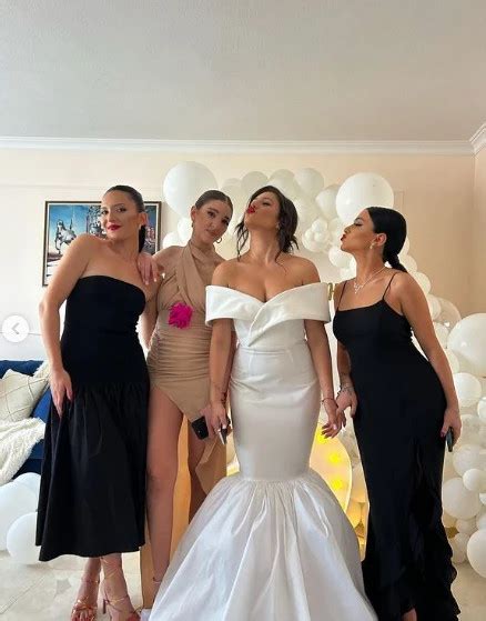 გაიცანით რუსკა ქარქაშაძის და ფოტოები