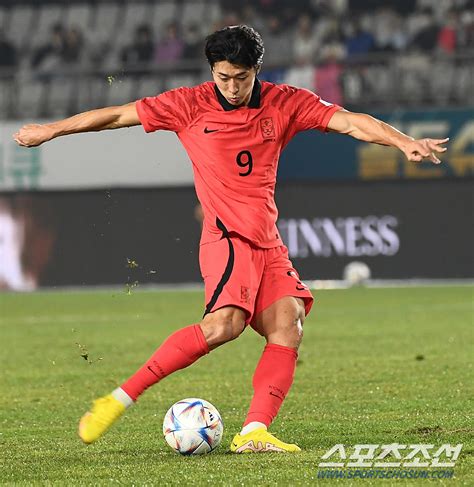 [포토] 조규성 강력한 슈팅