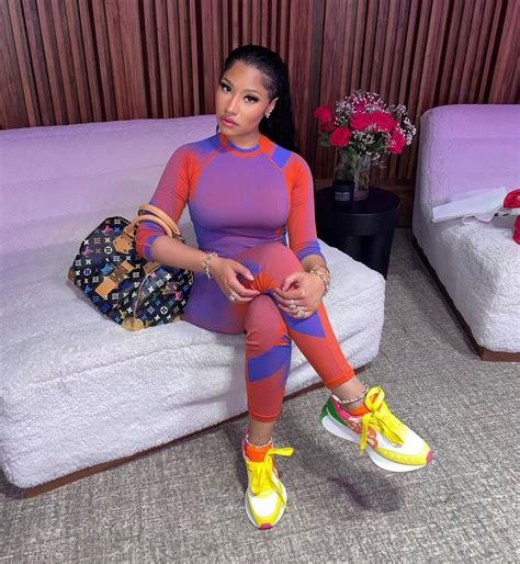Nicki Minaj Calls Out Fired Tour Staffer For Using Her Name On Food