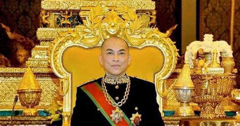 ព្រះមហាក្សត្រ ចេញព្រះរាជក្រឹត្យតែងតាំង ឯកឧត្ដម សួន សុម៉ាលីន ជាអភិបាលខេត្តព្រៃវែង ក្រសួងព័ត៌មាន