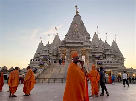 Largest Hindu Temple Outside Of Asia Opens In New Jersey Built By