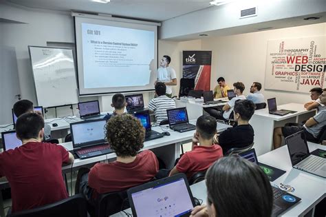 Probit Academy Sot Në Orarin 10 00 18 00 U Mbajt