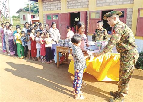 လားရှိုးမြို့ရှိ နယ်မြေခံကျောင်းများတွင် ယာယီတည်းခိုနေထိုင်လျက်ရှိသည့