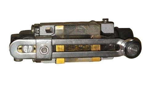 Micro Limit Switch V At Piece In Chandrapur ID