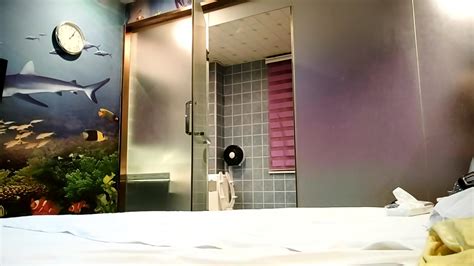 按摩sap大奶熟女 Eporner